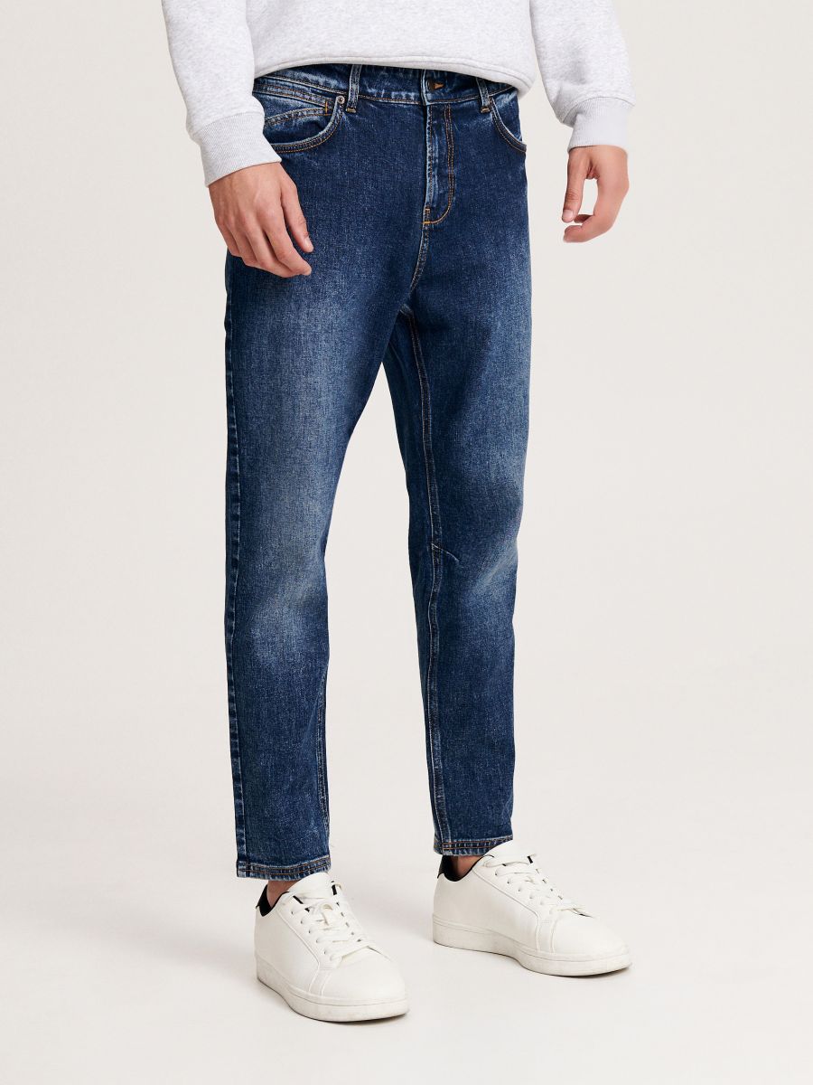 Jeansy carrot slim Kolor granatowy - RESERVED - 2450C-59J