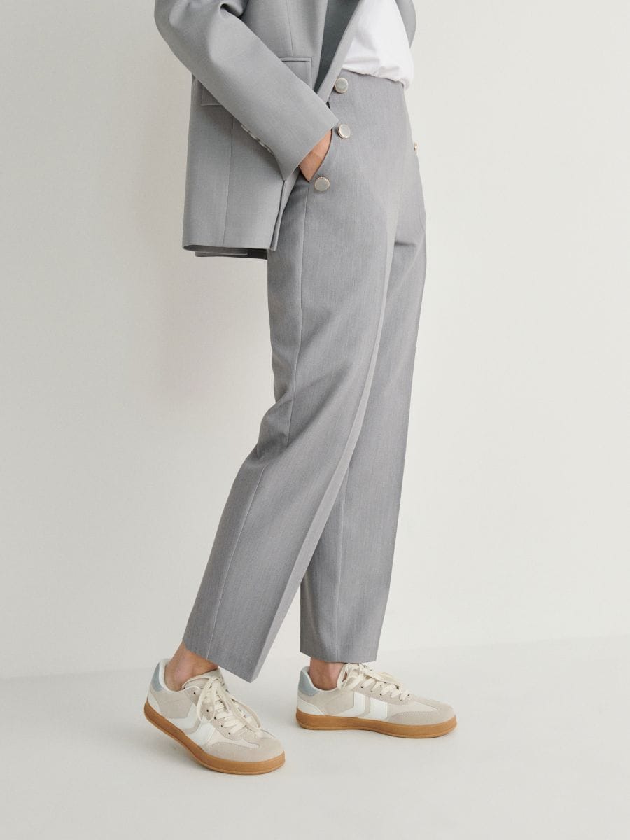 Cigarette trousers with buttons
