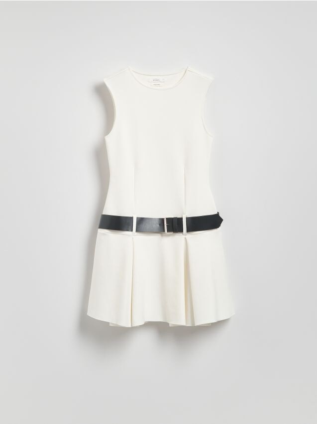 Мінісукня з поясом Колір нюдовий - RESERVED - XQ224-02X